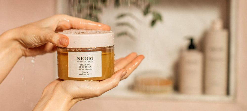 Six Ways To Use Our Much-Loved Body Scrub | NEOM Wellbeing EU